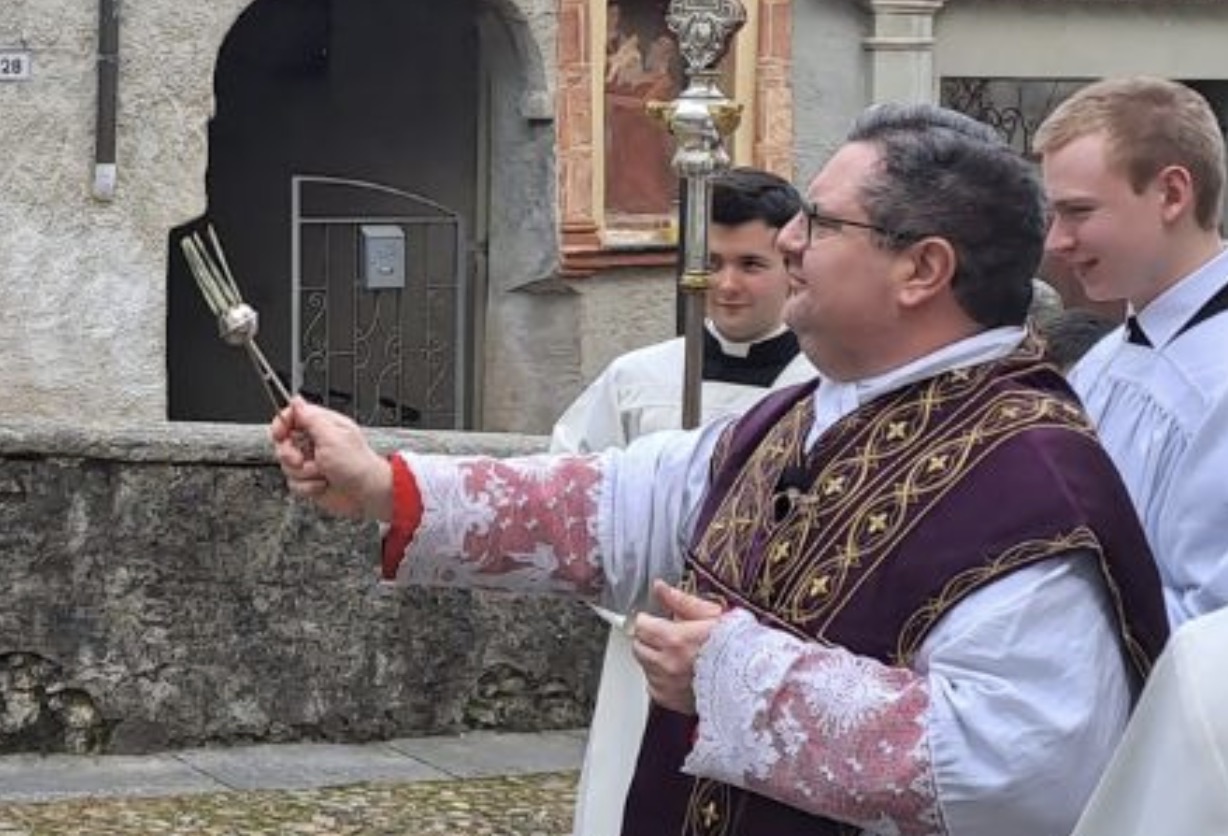Il coraggio di andare fino in fondo - Ecclesia Dei